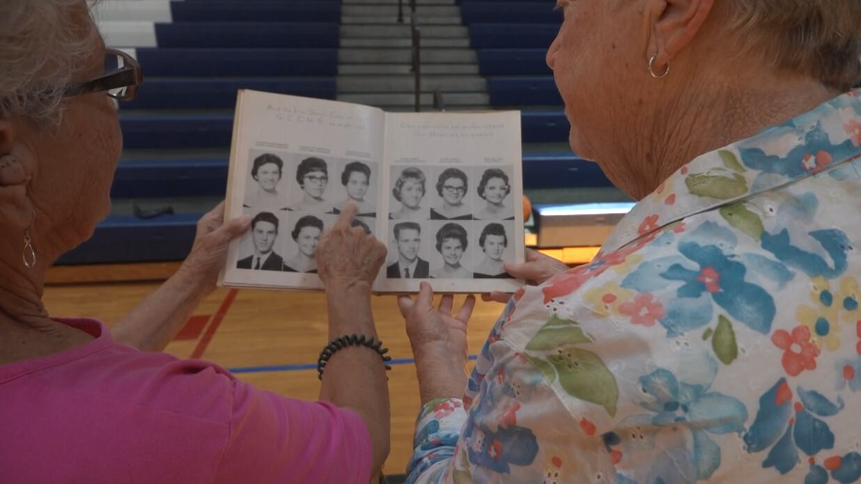 Greene Central High School alumni, staff say goodbye to old building