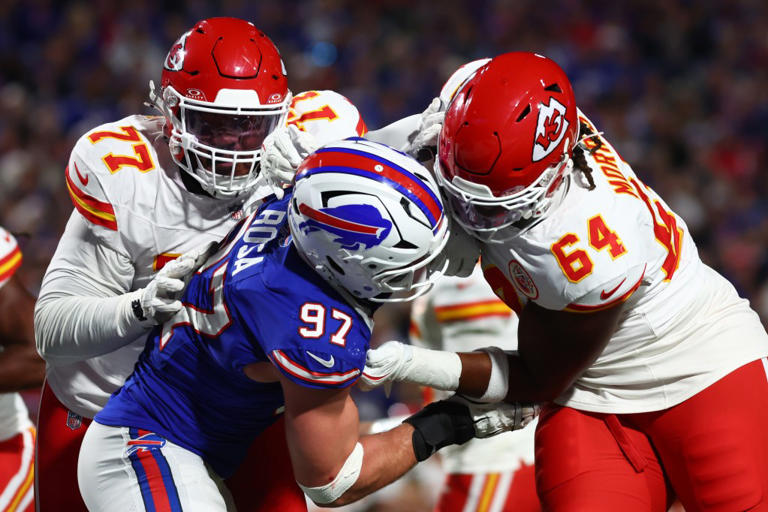 Falcons acquire Wanya Morris in trade with Chiefs to strengthen ...