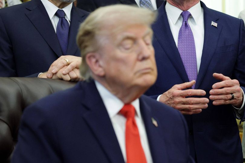Donald Trump health concerns sparked as US president sees '22 ...