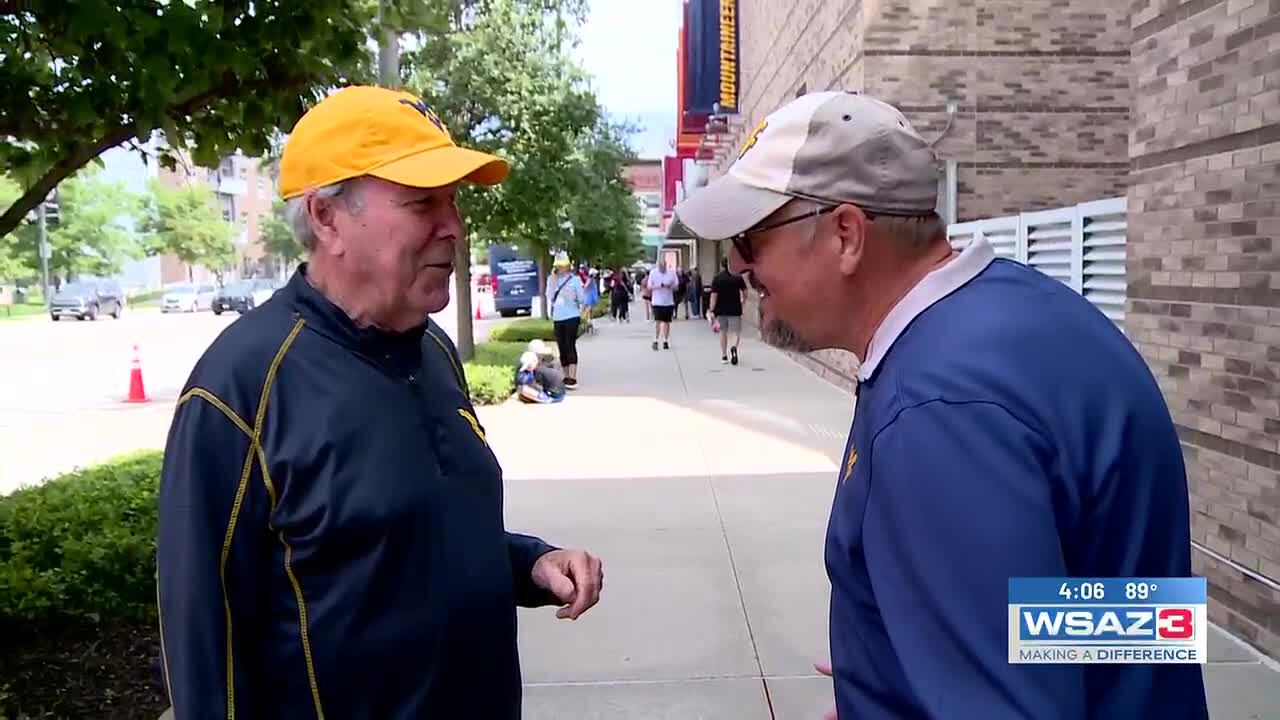 WVU fans arriving in Omaha for College World Series