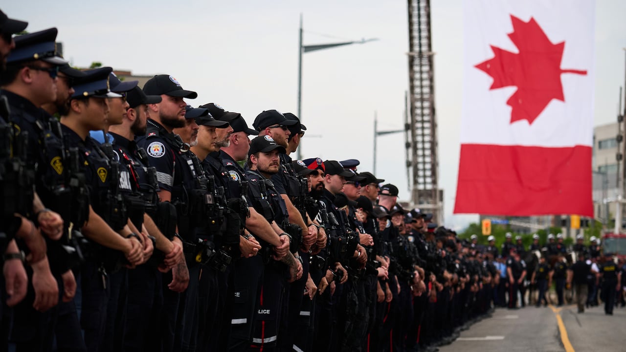 Veteran Toronto cop killed during investigation linked to US consulate ...