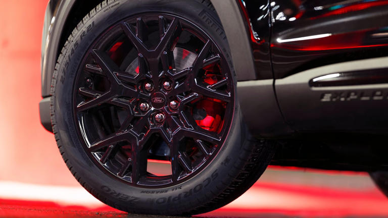 Ford gets downright 'sinister' with its sportiest SUV