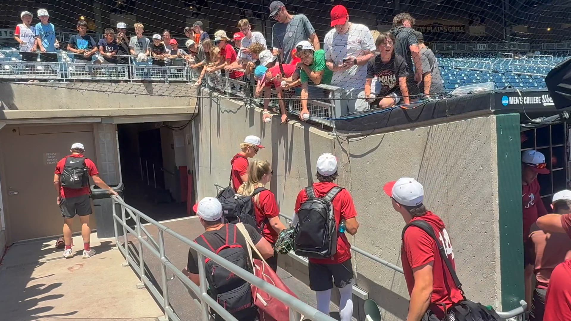 Alabama baseball players sign autographs after practice at the College ...