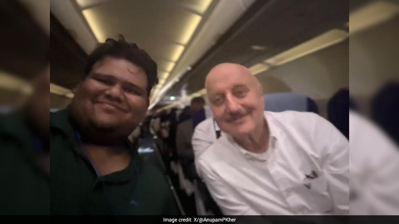Anupam Kher shares life lesson after judging 'overweight' passenger on ...