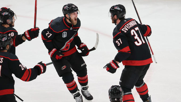 Hurricanes-Golden Knights Game 5 takeaways, grades, questions