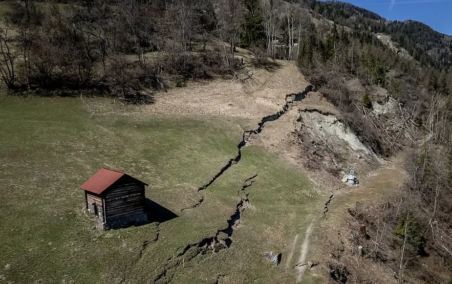 Scientists warn seismic hazard zones may be far wider than thought