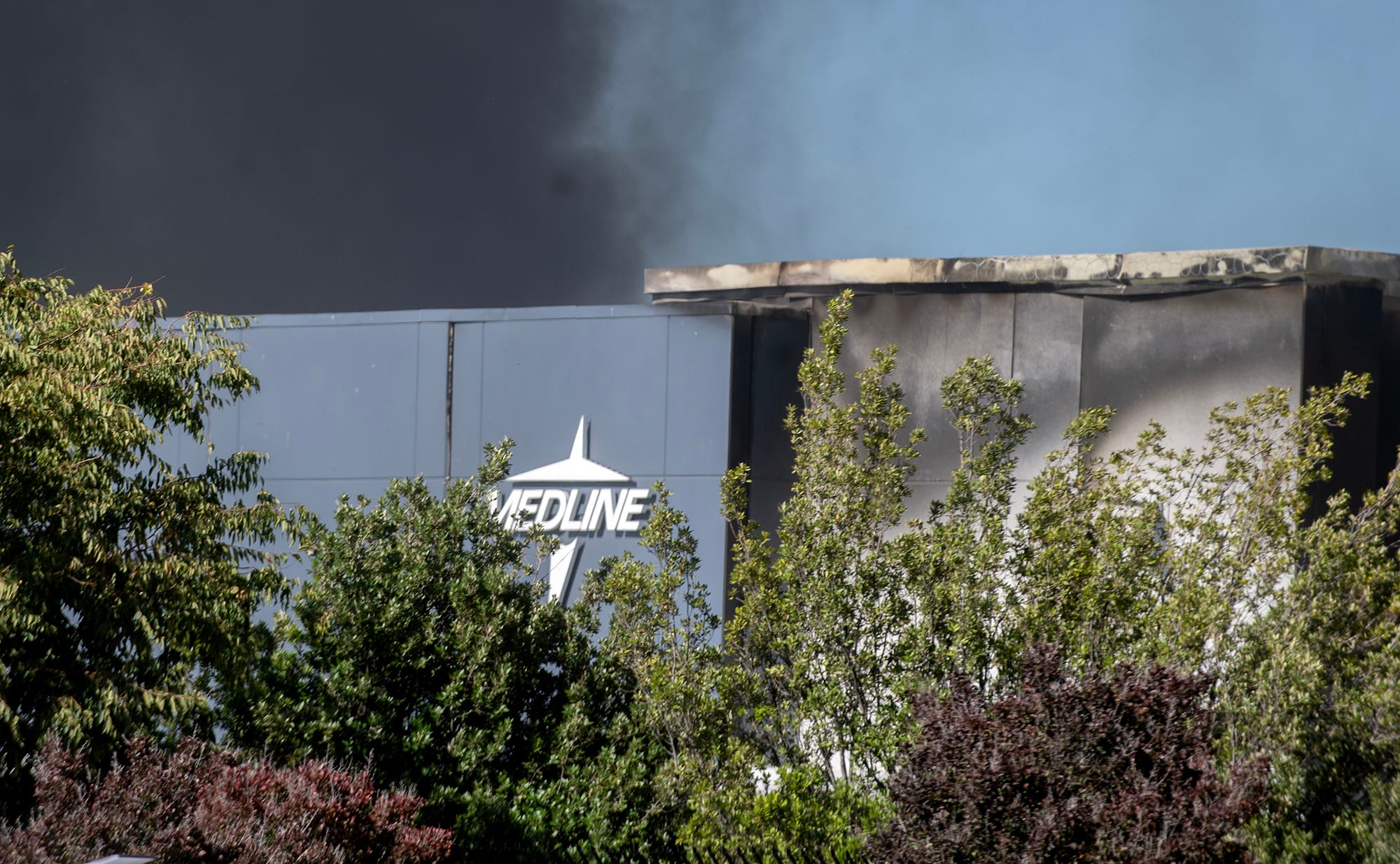 Tracy warehouse fire disrupts FedEx, medical supply company shipments