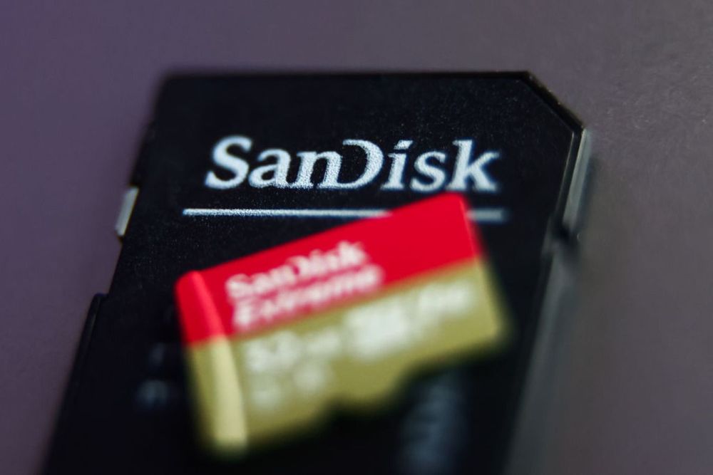MU, STX, WDC, DRAM: Memory stocks rally amid hopes of Iran peace deal ...