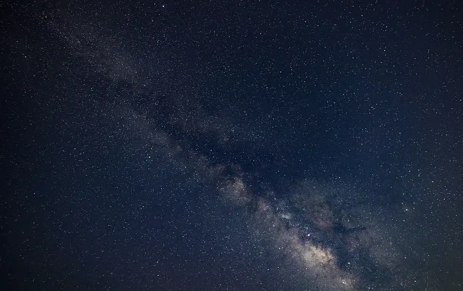 Milky Way faces new distortion from Large Magellanic Cloud