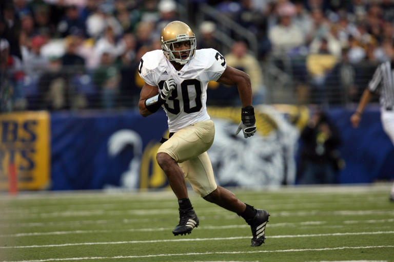 Five Notre Dame football photos for a Friday: Random cornerbacks
