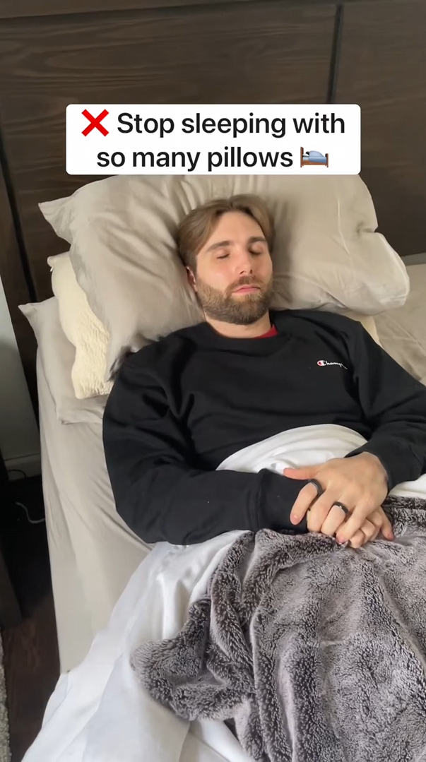Stop sleeping with so many pillows it might be hurting you