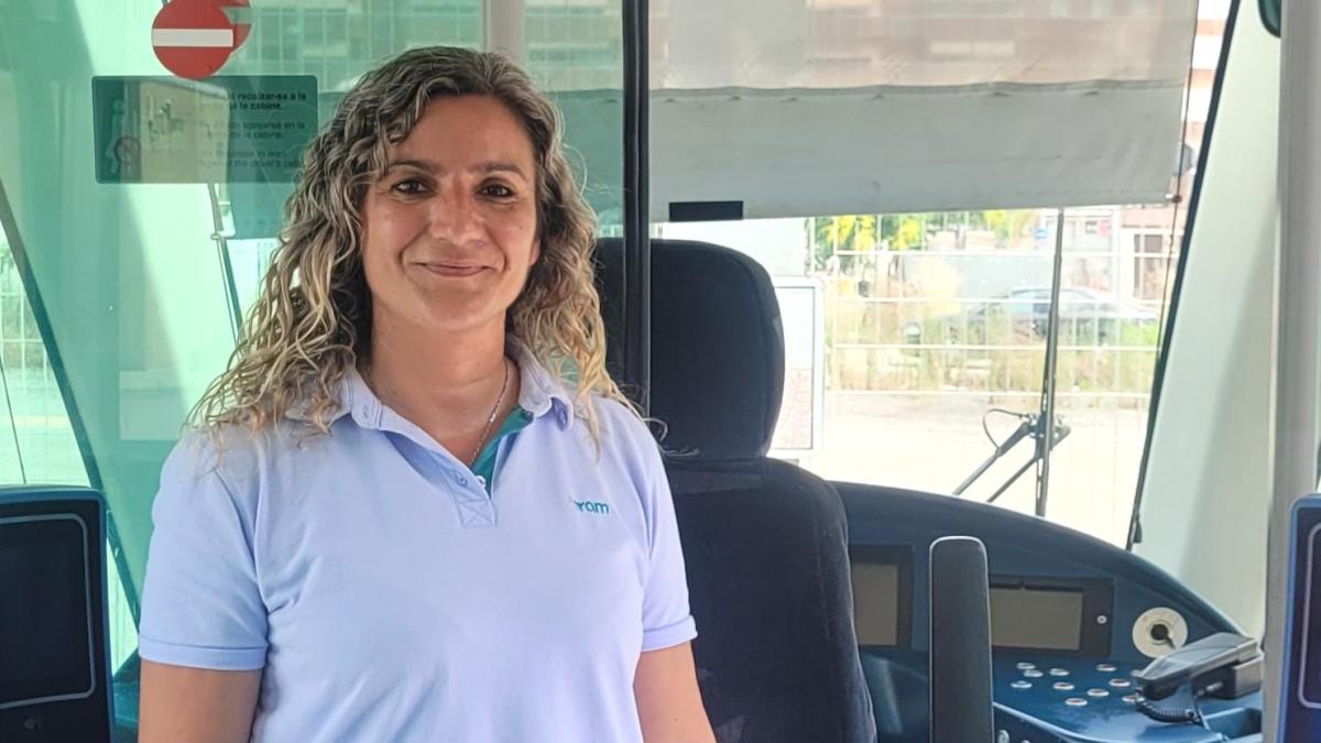 Aida Pérez, conductora de TRAM: “La gente piensa que el tranvía va solo ...