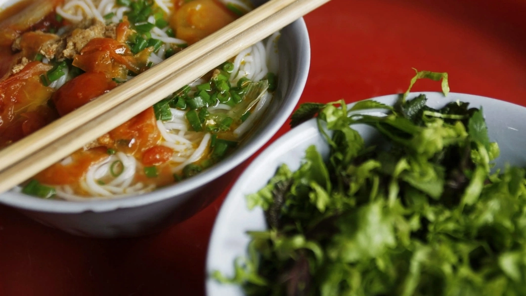 Pho or bun bo Hue for your next noodle craving