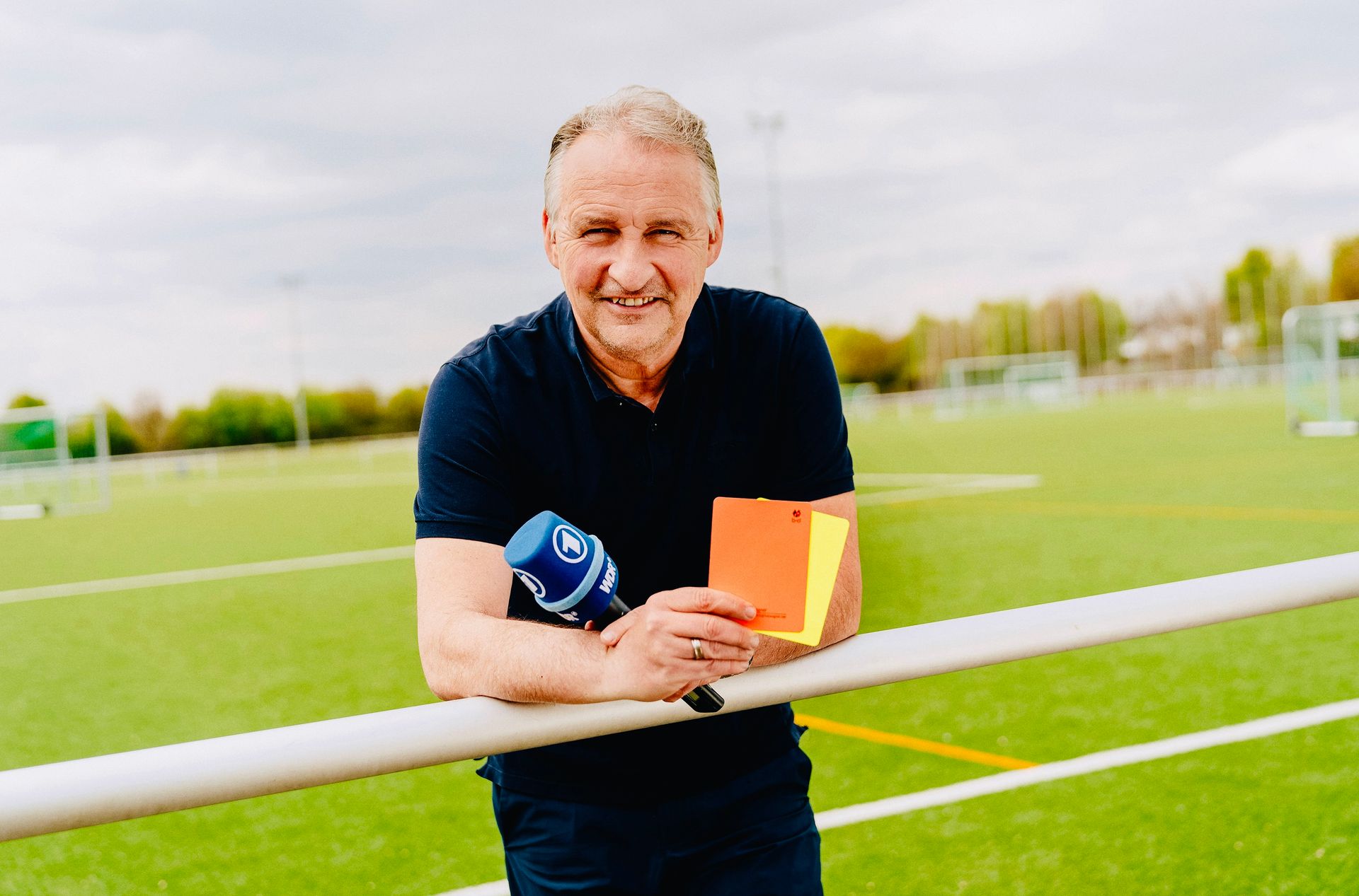Schiedsrichter-Experte Lutz Wagner: "Die Hand Gottes von Maradona hätte ...