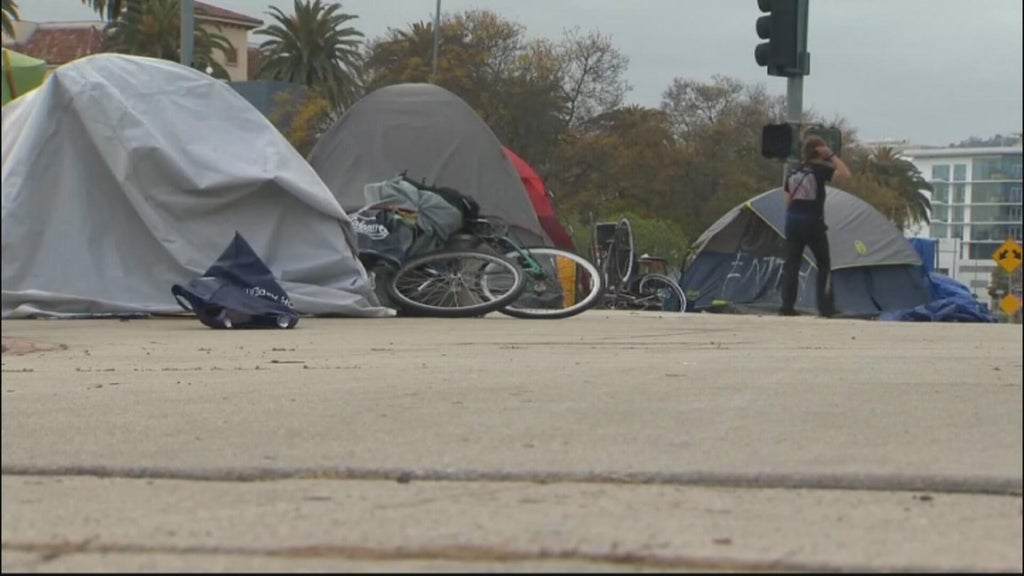 HUD pulls federal funding from Los Angeles County Homeless Services ...