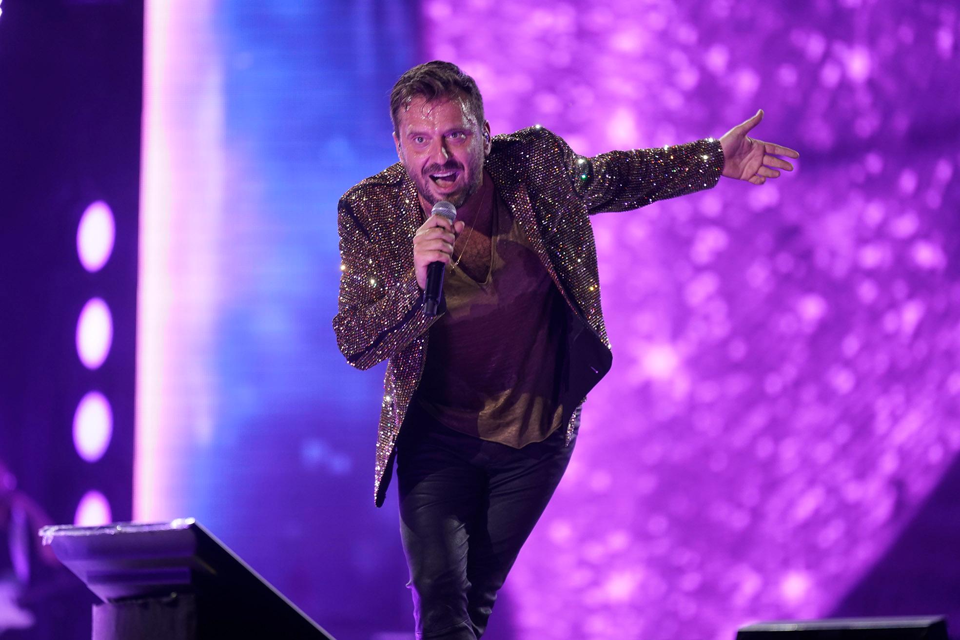 Concerto di Cesare Cremonini a Imola: scaletta, orari, parcheggi, treni ...