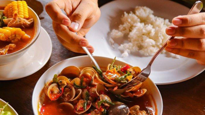10 Tempat Makan Malam di Medan dengan Rating Tinggi, Cocok untuk ...