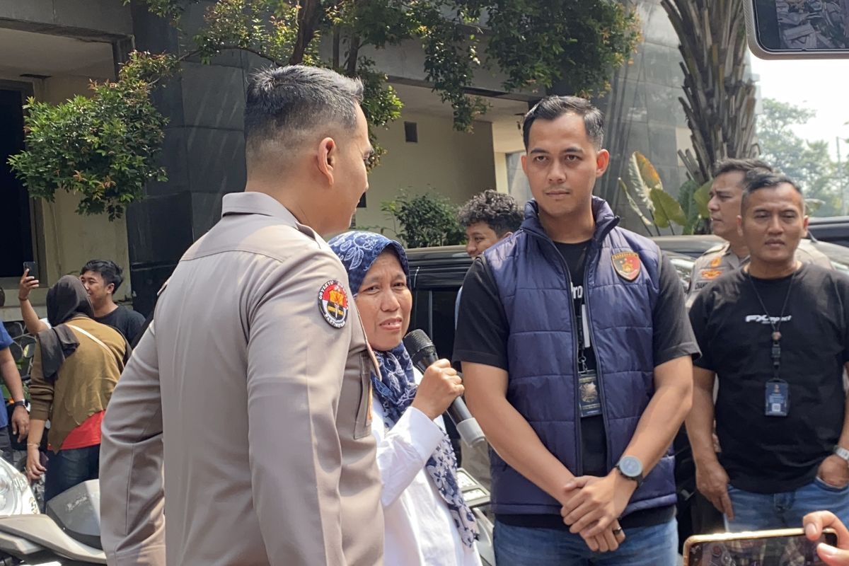 Kesedihan bu guru Nurjannah sirna, senyum lega setelah 4 bulan terpisah ...