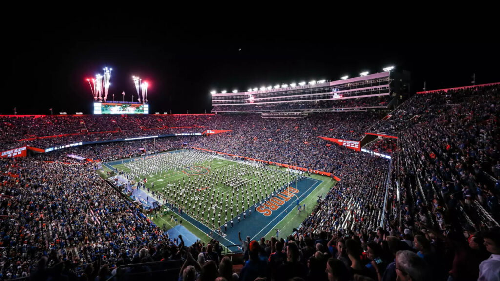 Hope my taxes aren’t contributing to that: Fans aghast over Florida’s ...