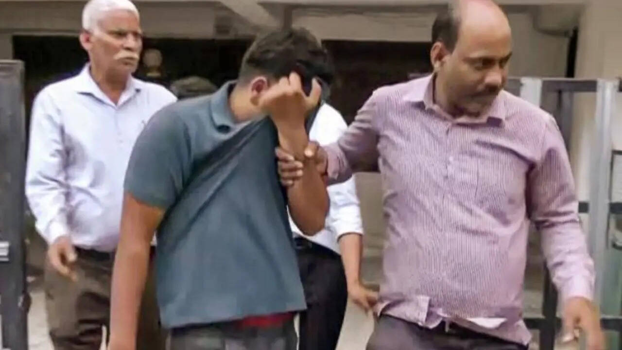 'No admit card issued': NEET UG paper leak accused seeking to write re ...