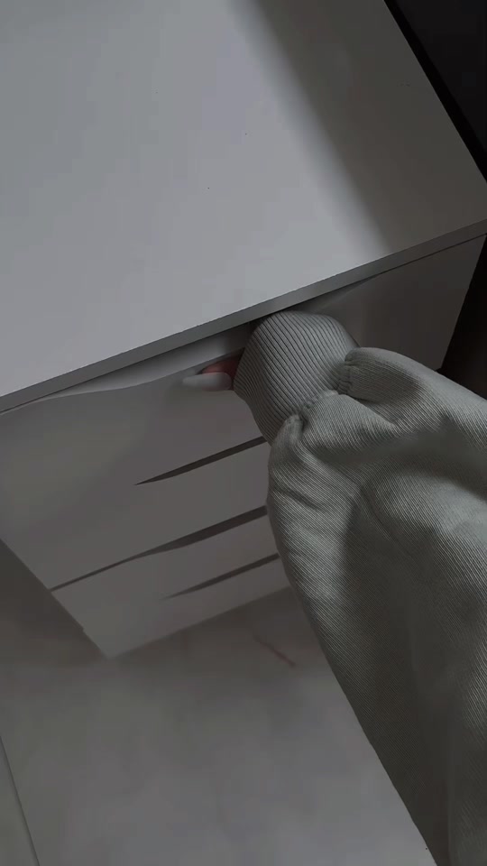 Easy, satisfying cosmetic organization