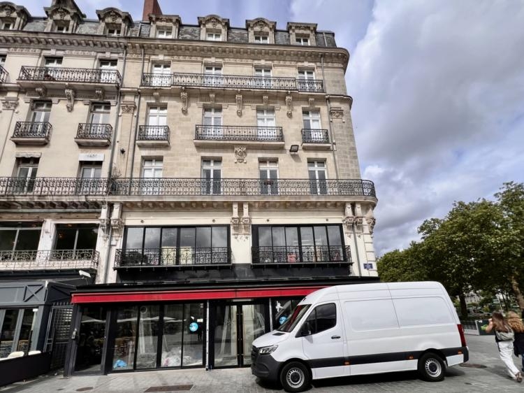 Place du Commerce à Nantes, la boulangerie cosy Mamatte ouvrira ...
