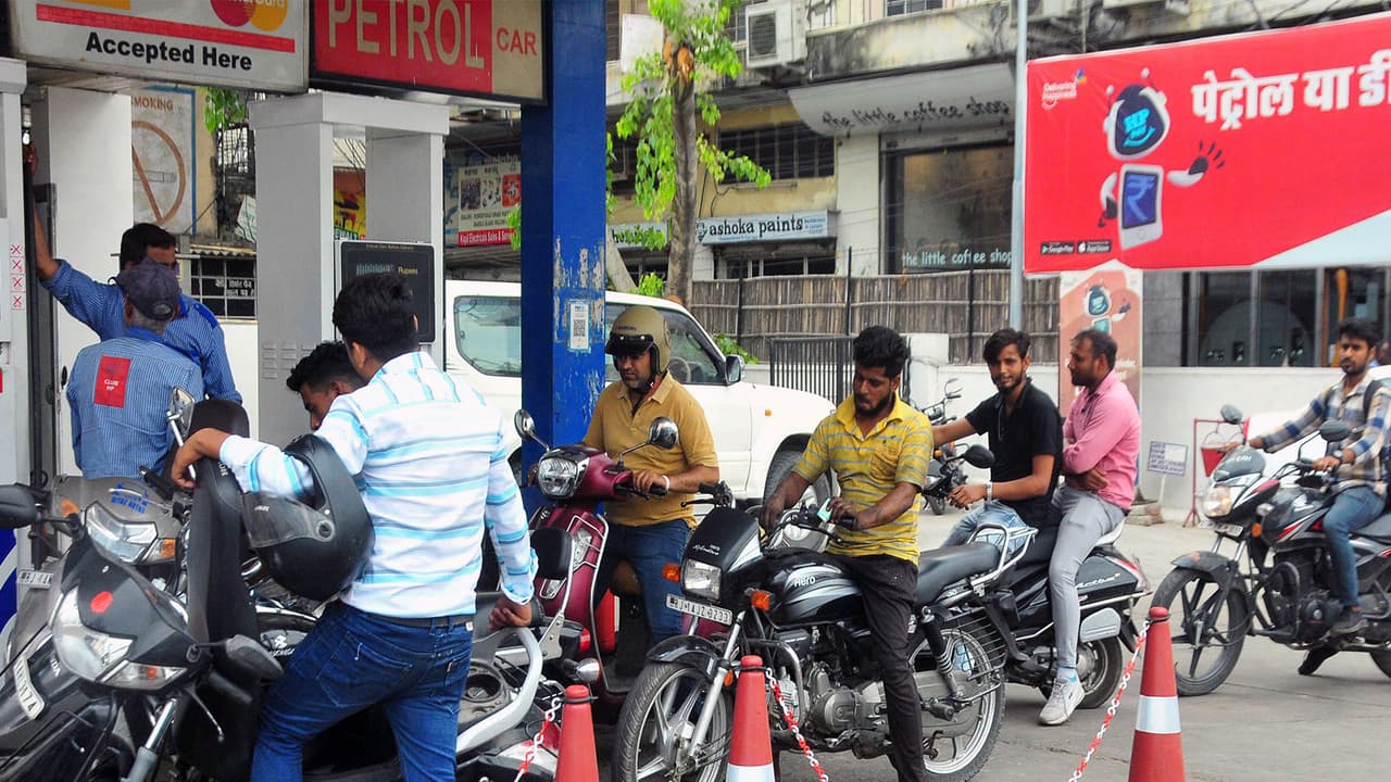 Centre bars bulk diesel purchase at pumps to protect retail supplies