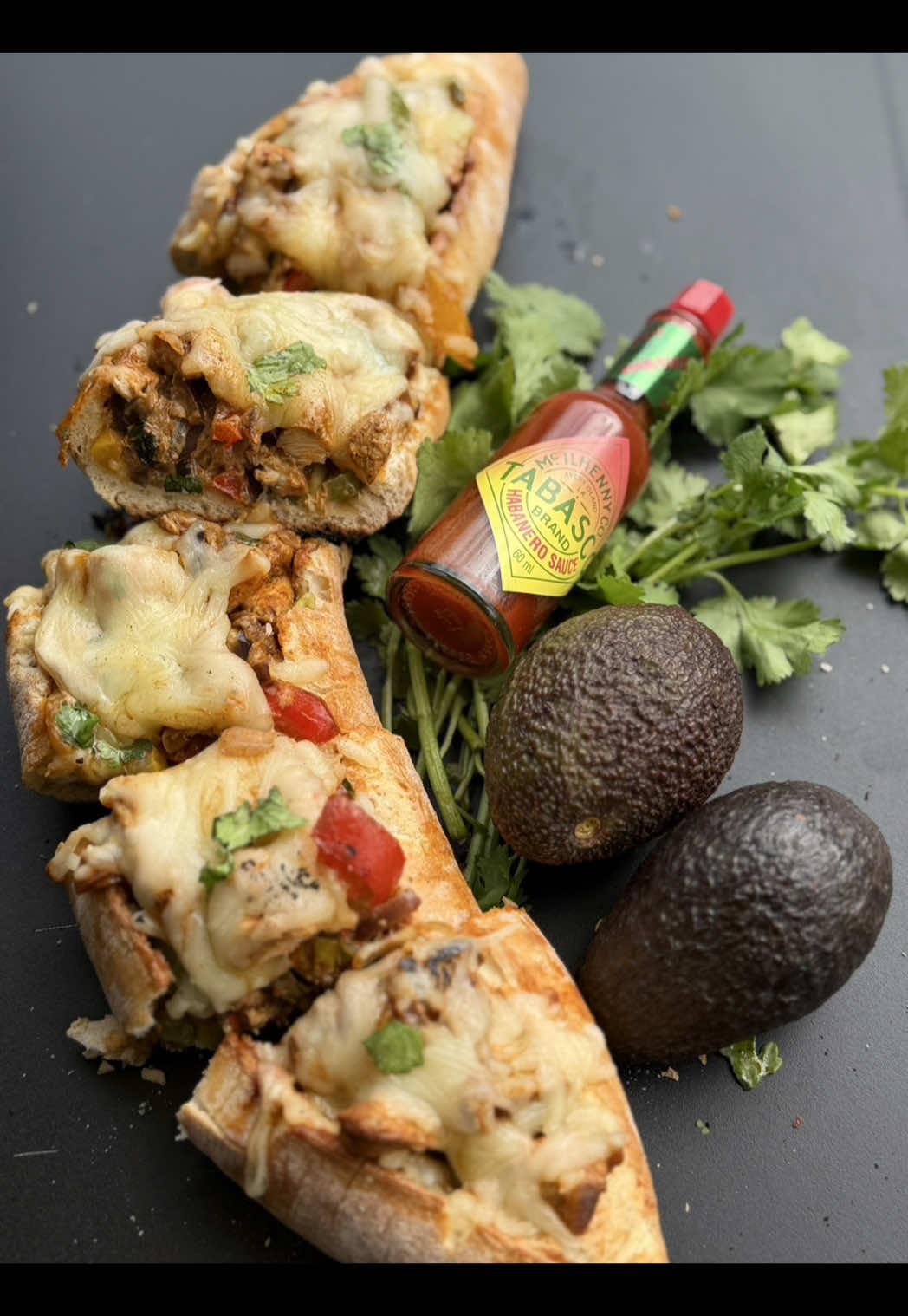 Überbackenes Fajita Baguette mit Habanero einfach zubereitet