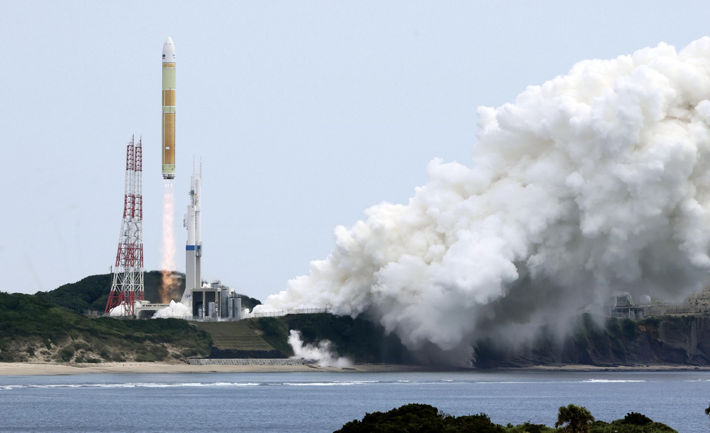Japan's struggling flagship H3 rocket returns to flight with the debut ...