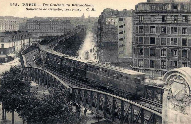 Pourquoi Kléber est-il le vrai terminus de la ligne 6 du métro parisien