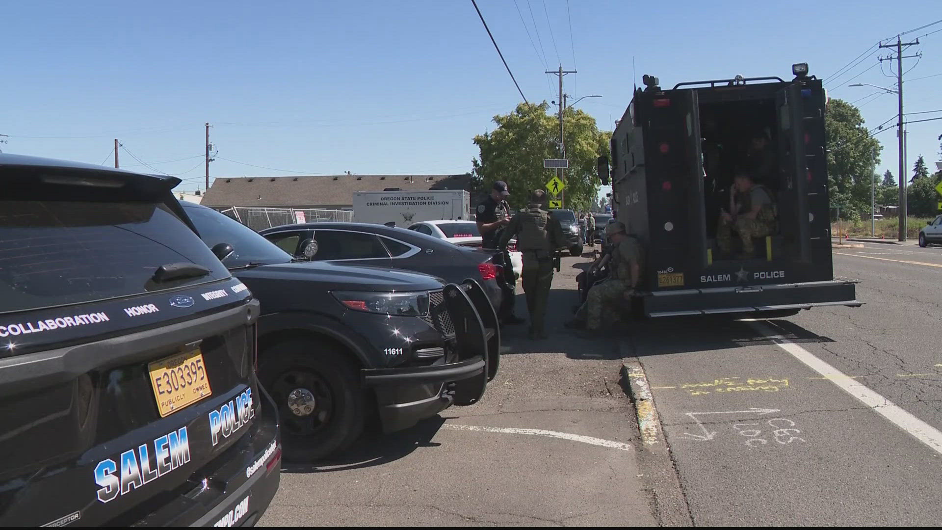 Salem officer shoots man reportedly holding woman hostage