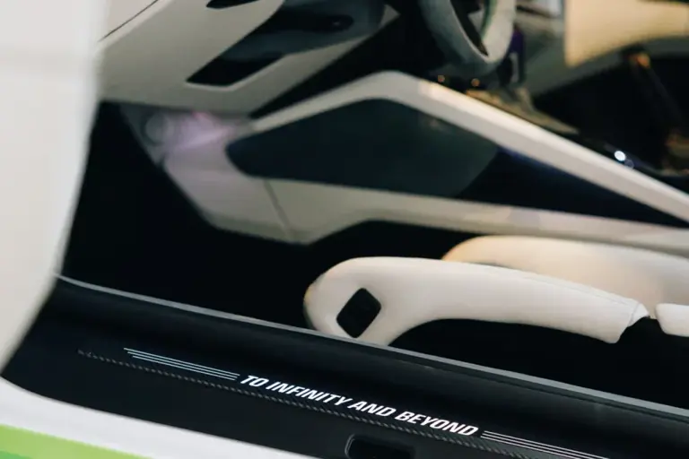 Porsche marks Toy Story 5's premiere by turning a 911 GT3 RS into Buzz ...