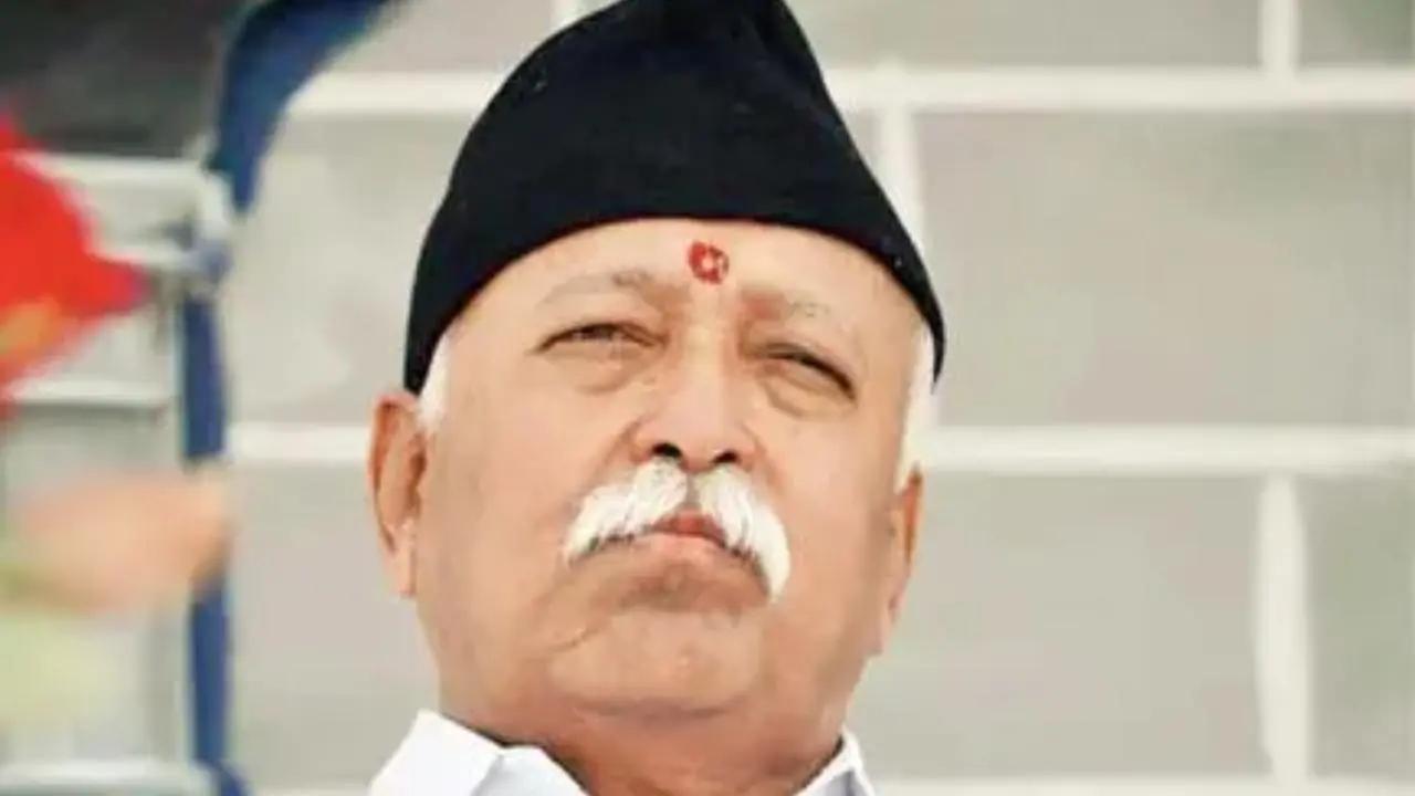 Stone thrown at Shatabdi Express carrying RSS chief Mohan Bhagwat near ...