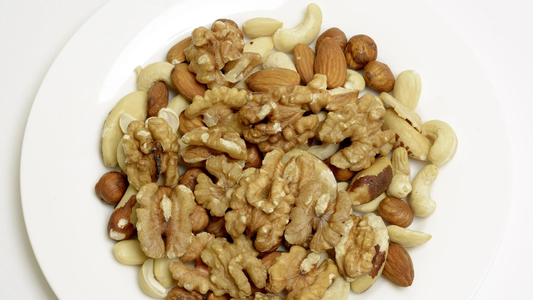 Lifestyle strategies for healthier cholesterol