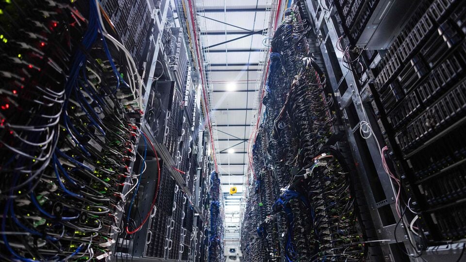 Google and Meta are spending $300 million to train blue-collar workers ...