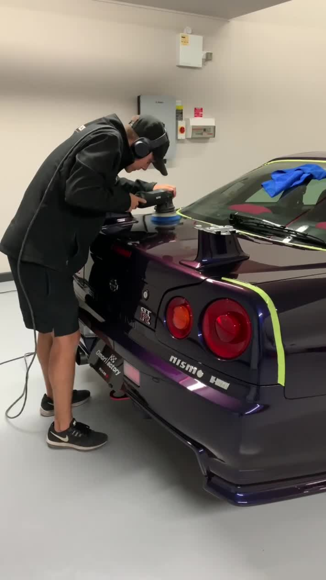 Expert Detailing Process on a Stunning R34 GTR Z Tune