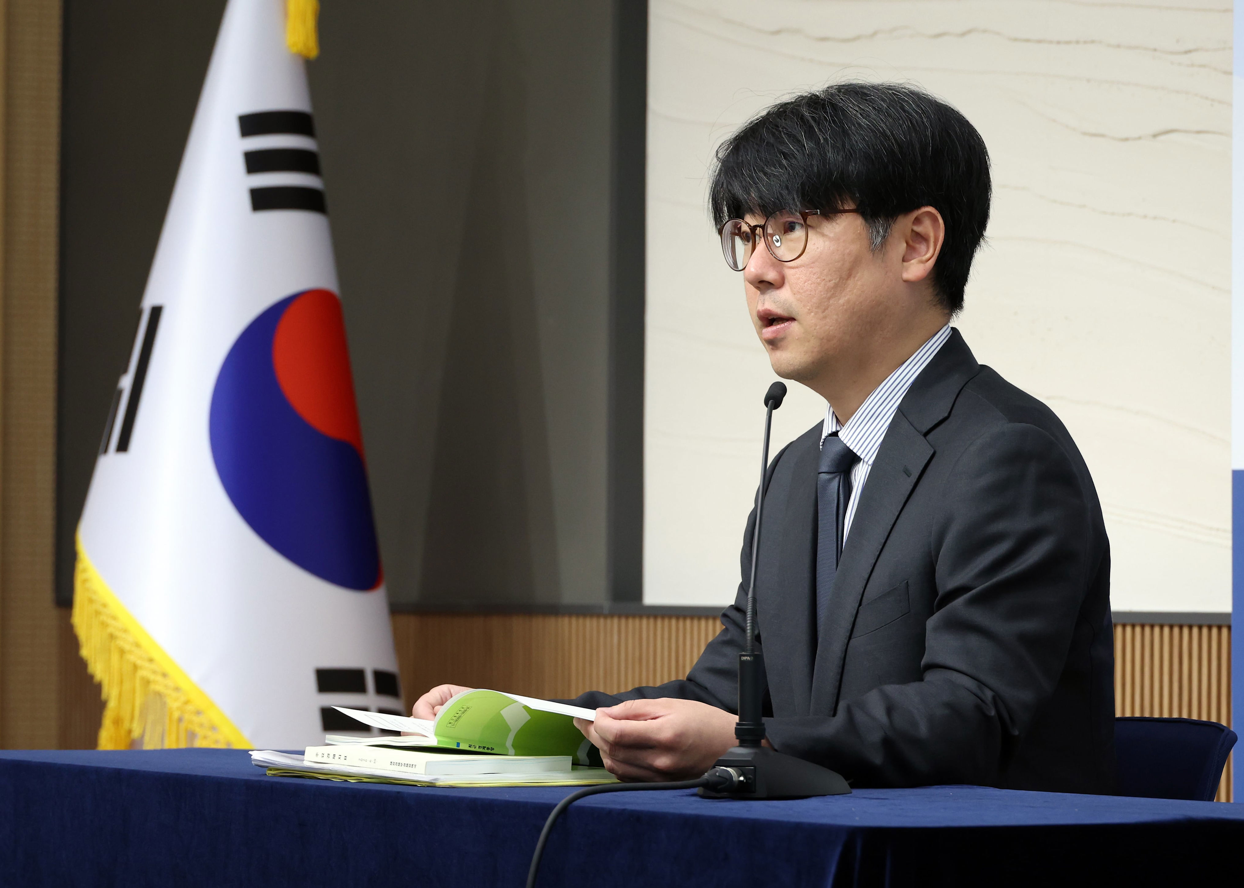 Ministry reports economic recovery amid price concerns