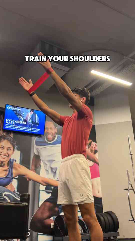 Train your shoulders like you train your lower body for faster gains