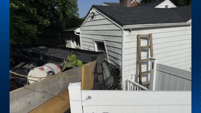 Dump truck crashes into house in Avalon