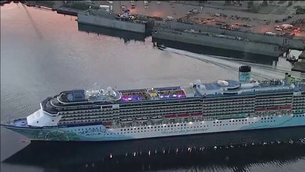 Cruise ship returns after earthquake
