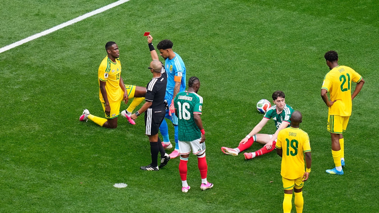 FIFA World Cup: Memes galore after 3 red cards shown in Mexico vs South ...