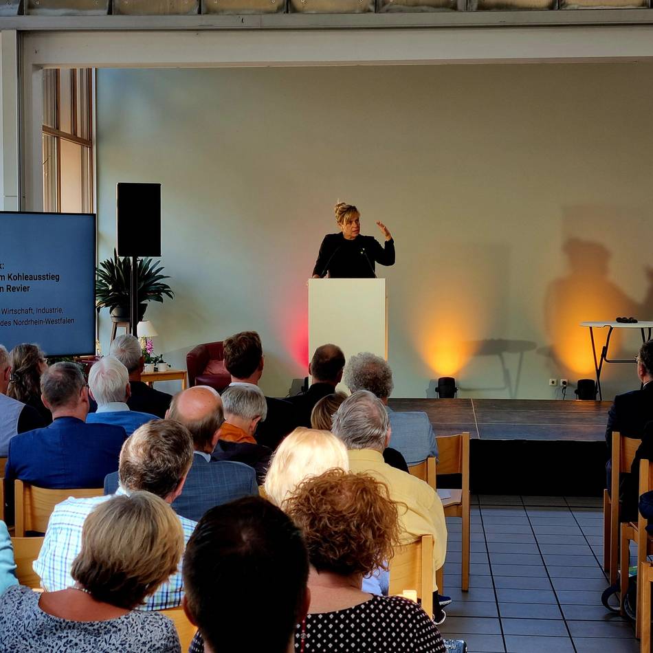 Bürgerrat für das Rheinische Revier nimmt seine Arbeit auf