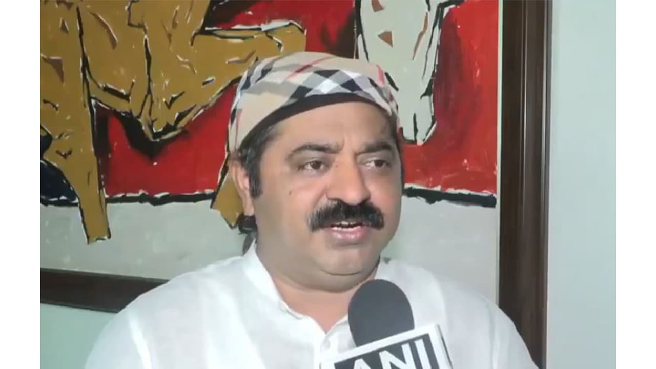 7 Shiv Sena UBT MPs in touch with Shinde? BJP warns of consequences