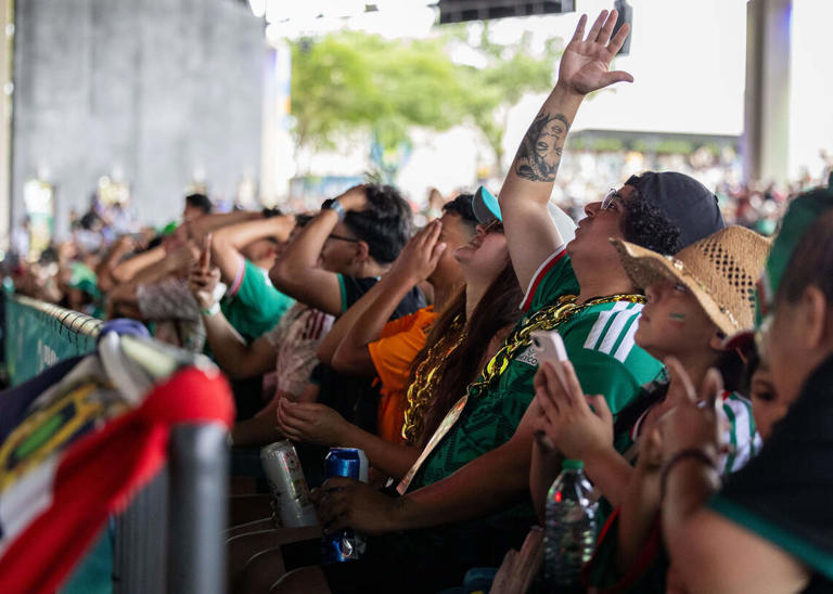 Thousands of fans pack Fair Park as World Cup begins - Photos