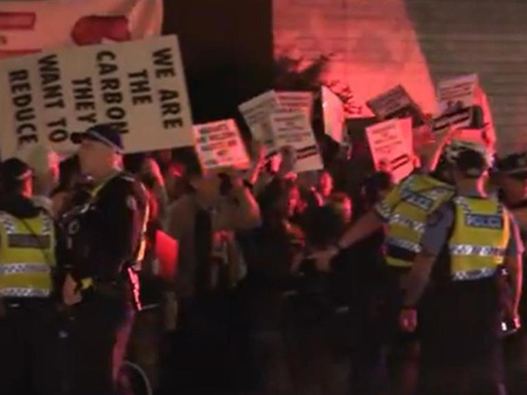 'Mobilise': Pauline hasn't seen last of protesters