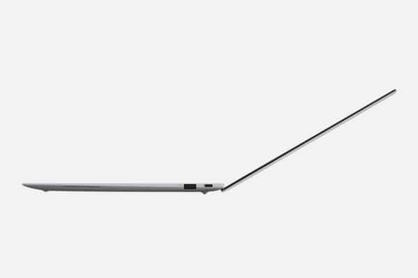 ASUS’ sub-1kg ExpertBook Ultra claims to outpace NVIDIA’s RTX 4050