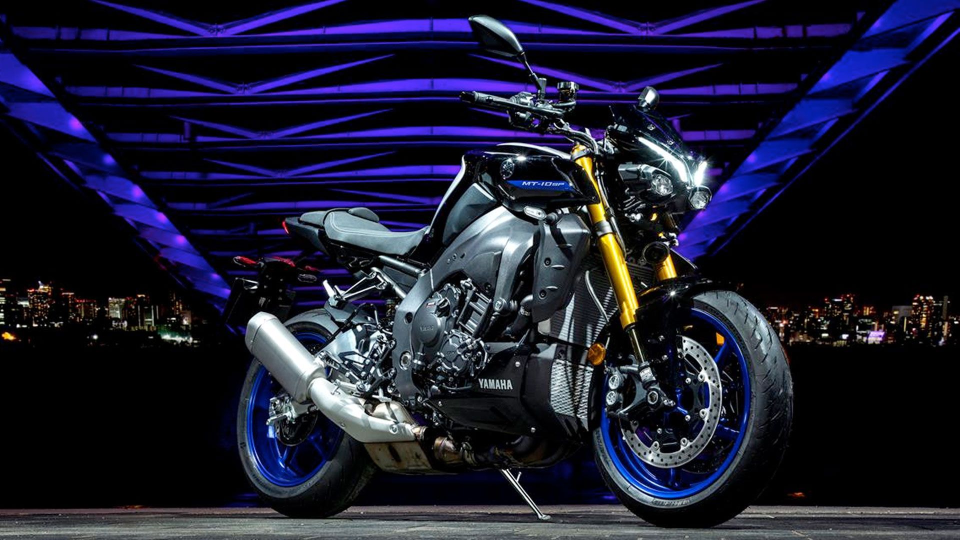 The Yamaha that does city, highway, and track days without drama
