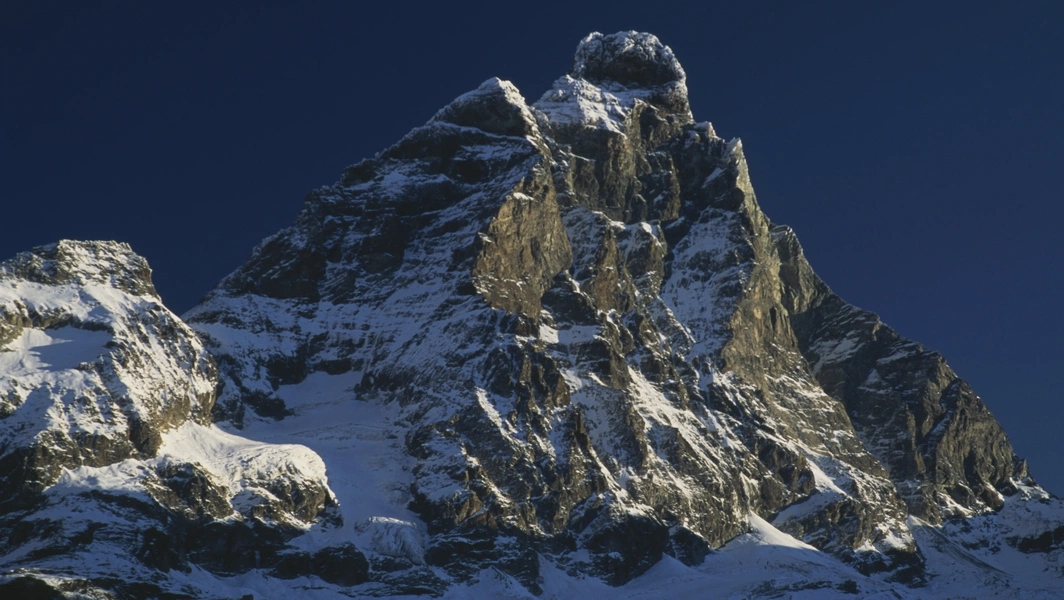 15 mountains and high-altitude destinations worldwide