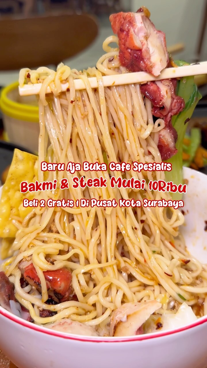 Cafe bakmi dan steak murah di pusat kota