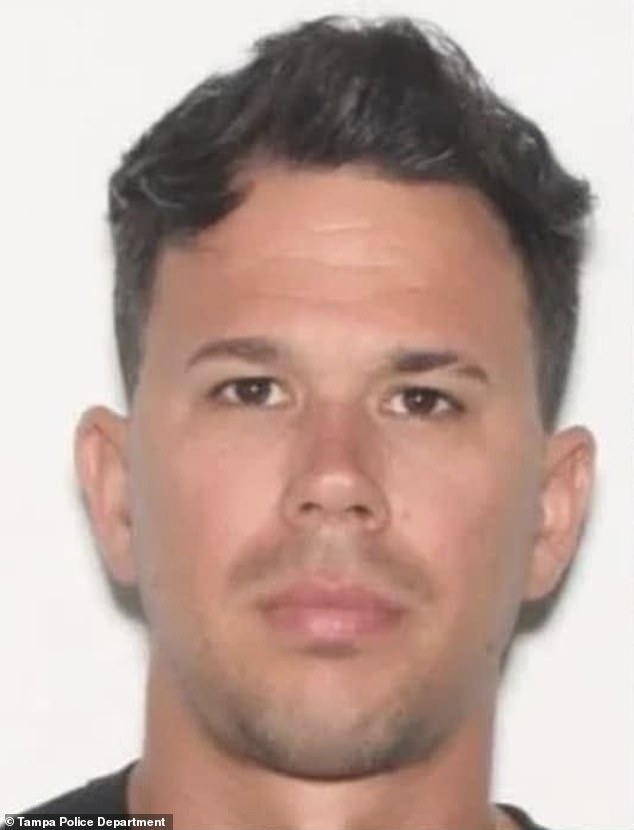 Partygoer on the loose after killing bouncer who kicked him out of ...